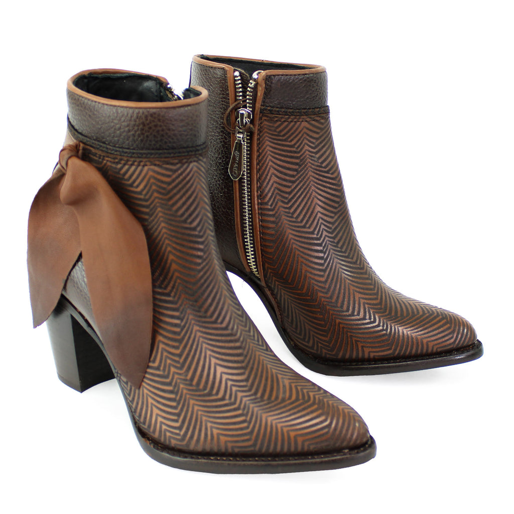CU866-CHOCOLATE-FRINGE – Alcala's Western Wear